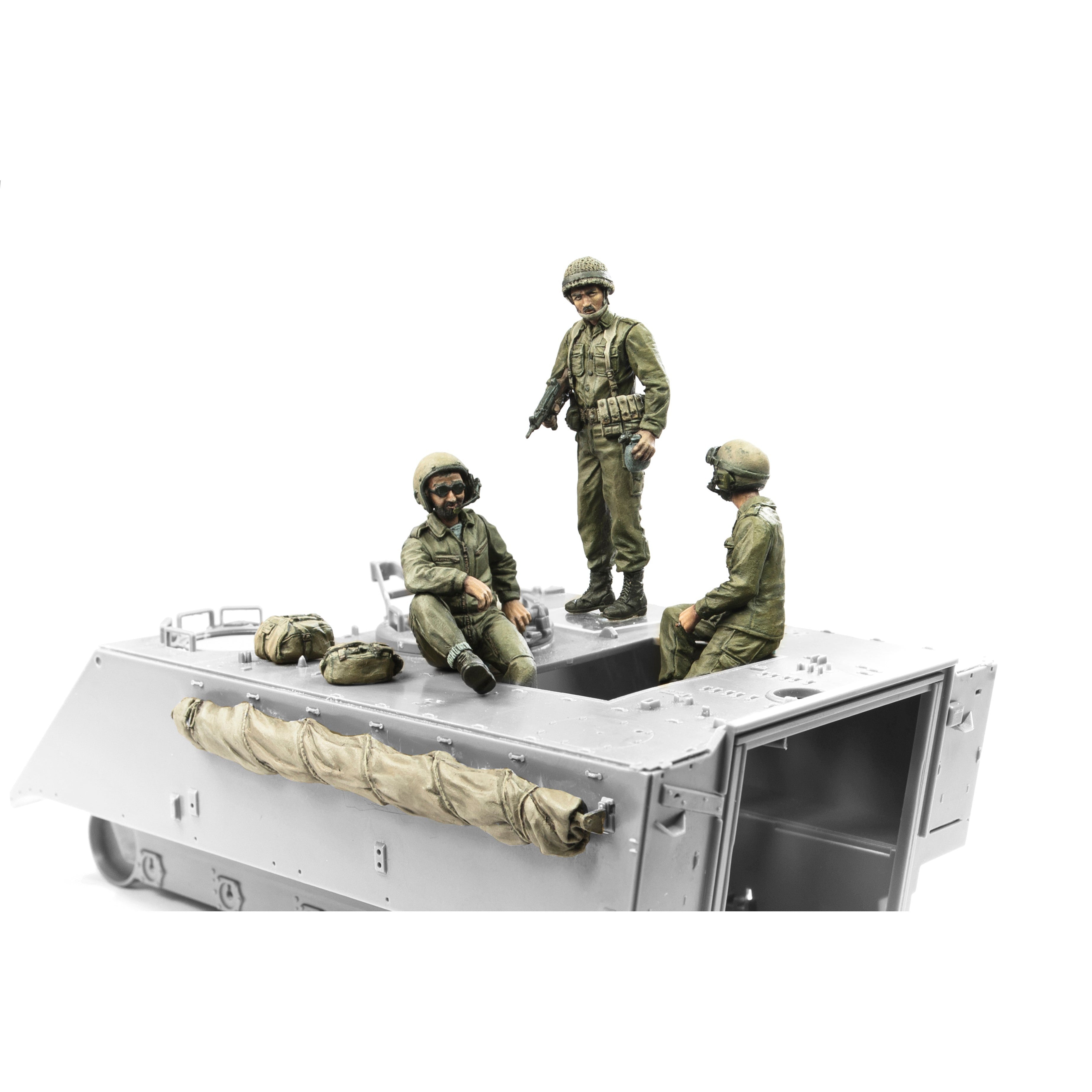 1/35 1973 IDF M113 Crew and Infantry (3 figures) with Accessories Plas