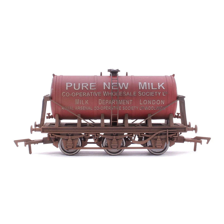 OO 6 Wheel Milk Tanker Co-op Milk Red Weathered