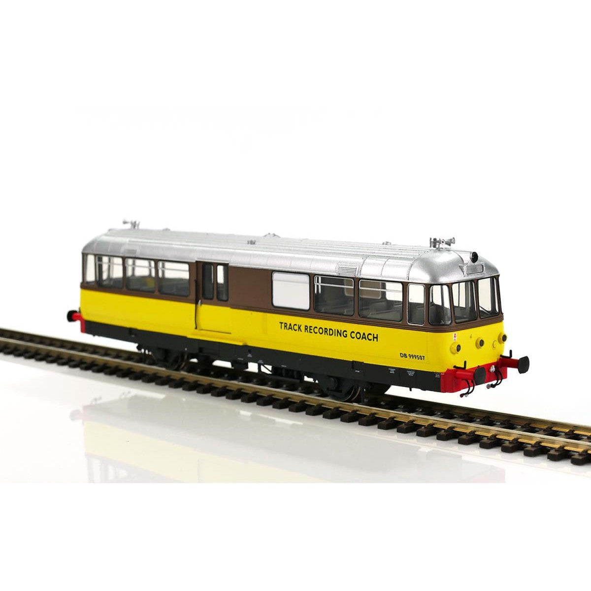 Monitor track conditions with the Heljan OO BR Brown/Yellow Track ...