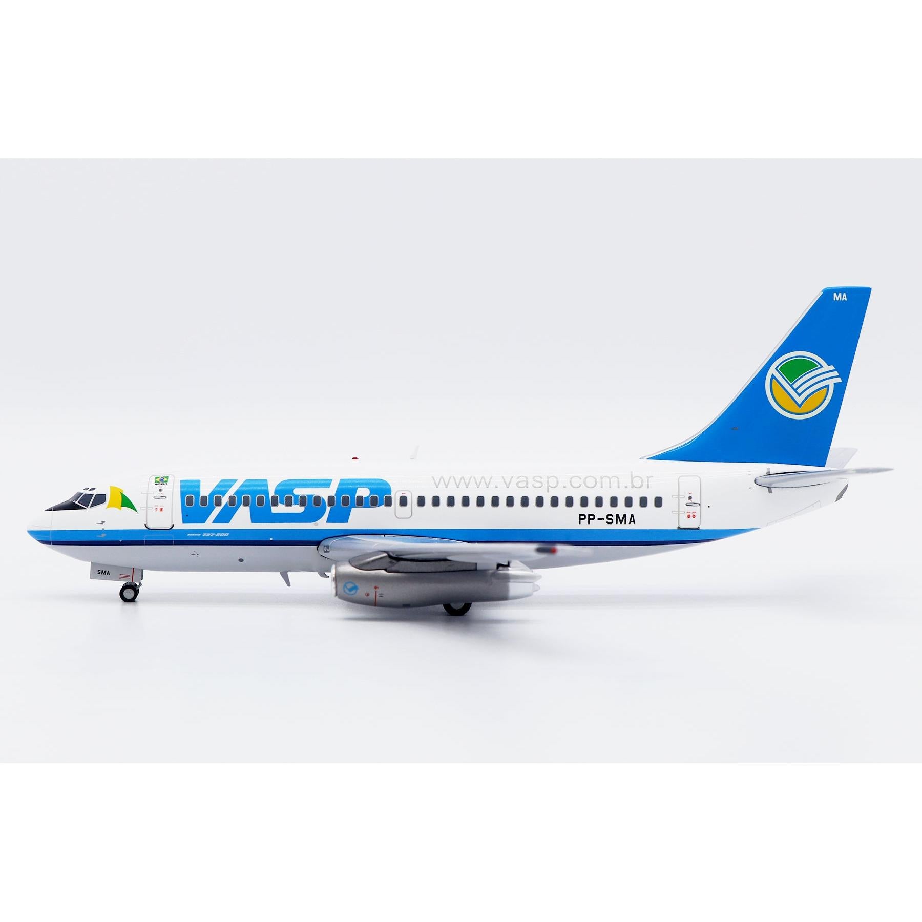 JC Wings 1/200 VASP Boeing 737-200 "www.vasp.com.br" Reg: PP-SMA with ...