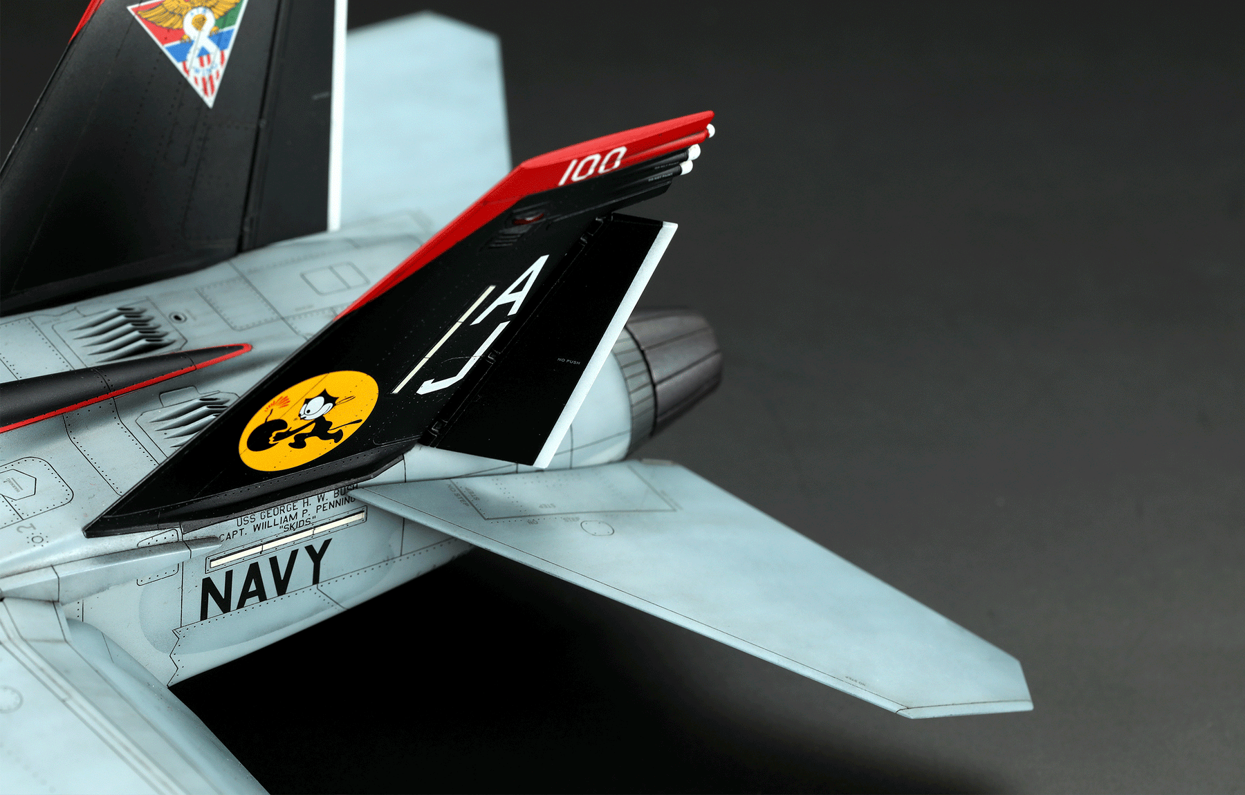 1/48 Boeing F/A-18E Super Hornet Plastic Model Kit