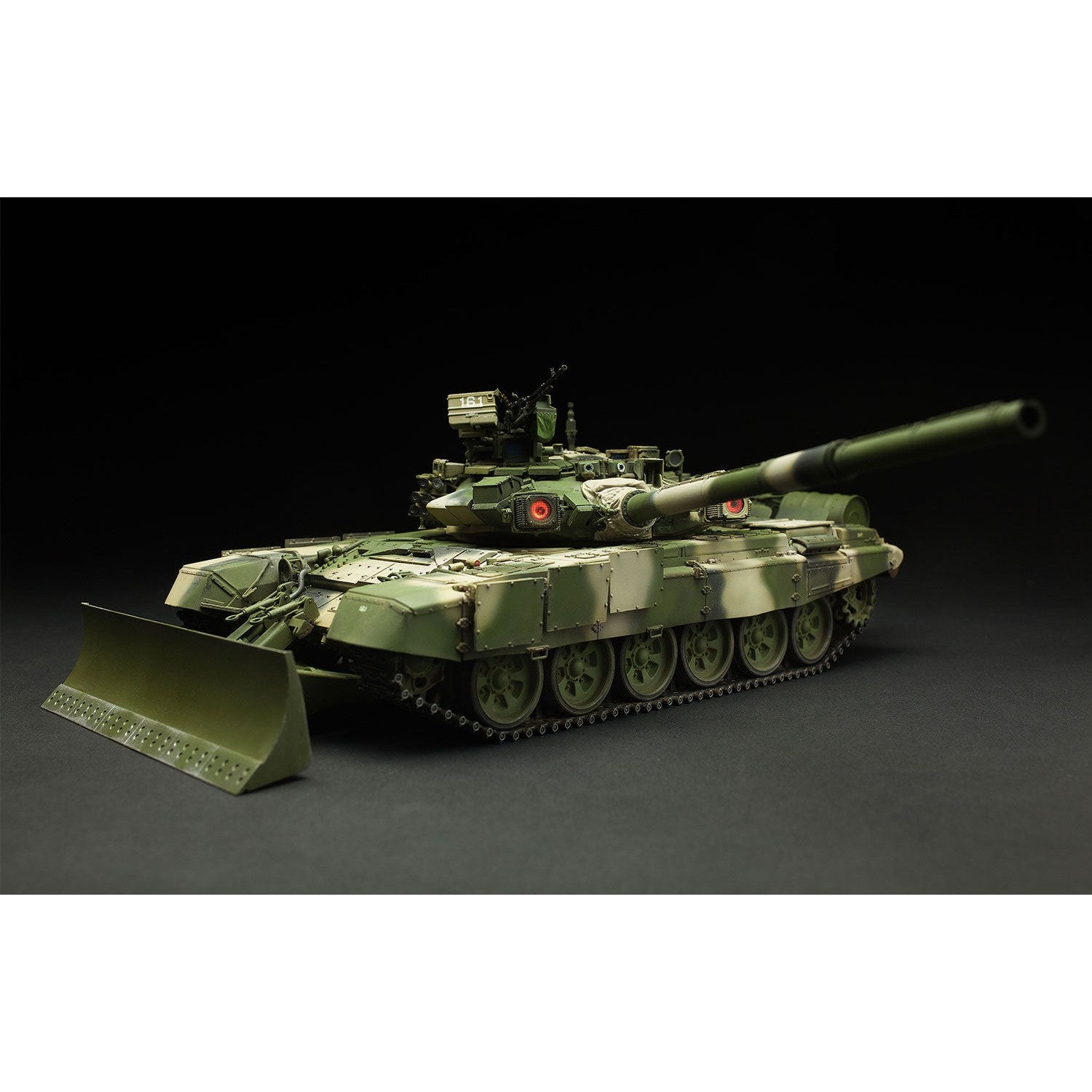 Meng Model 1/35 Russian Main Battle Tank T-90 with TBS-86 Tank Dozer ...