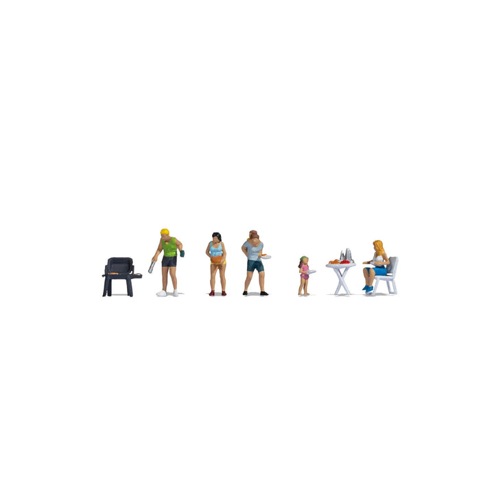 Noch HO People Camping (6 Figures and Camping Accessories) – Hobbyco