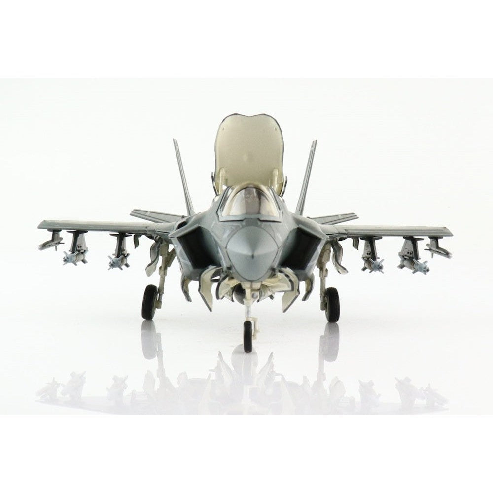 Hobby Master 1/72 F35B Lightning II Beast Mode ZM148 RAF 617 Sqn HMS ...