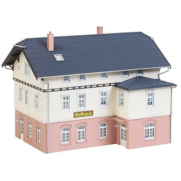 Faller Town Hall with School – Hobbyco