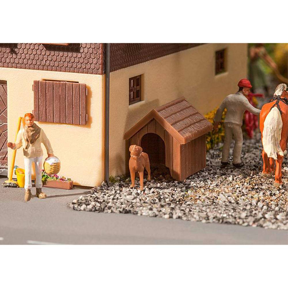 Faller HO Kennel with Dog – Hobbyco