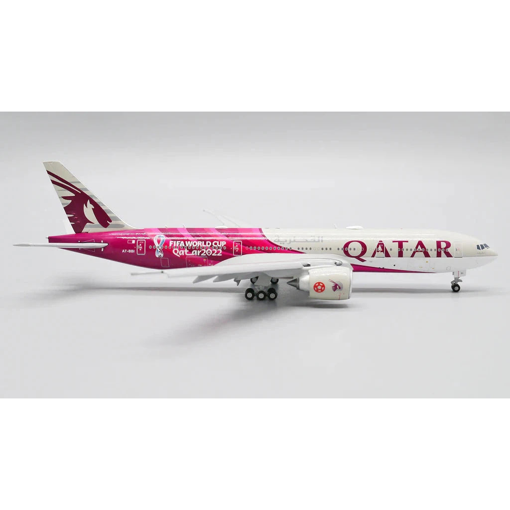 1/400 Qatar Airways B777200LR A7BBI World Cup Livery? (Flaps Down)