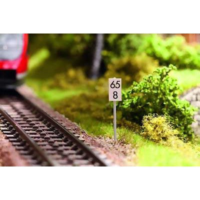 Noch HO Hectometre Boards – Hobbyco