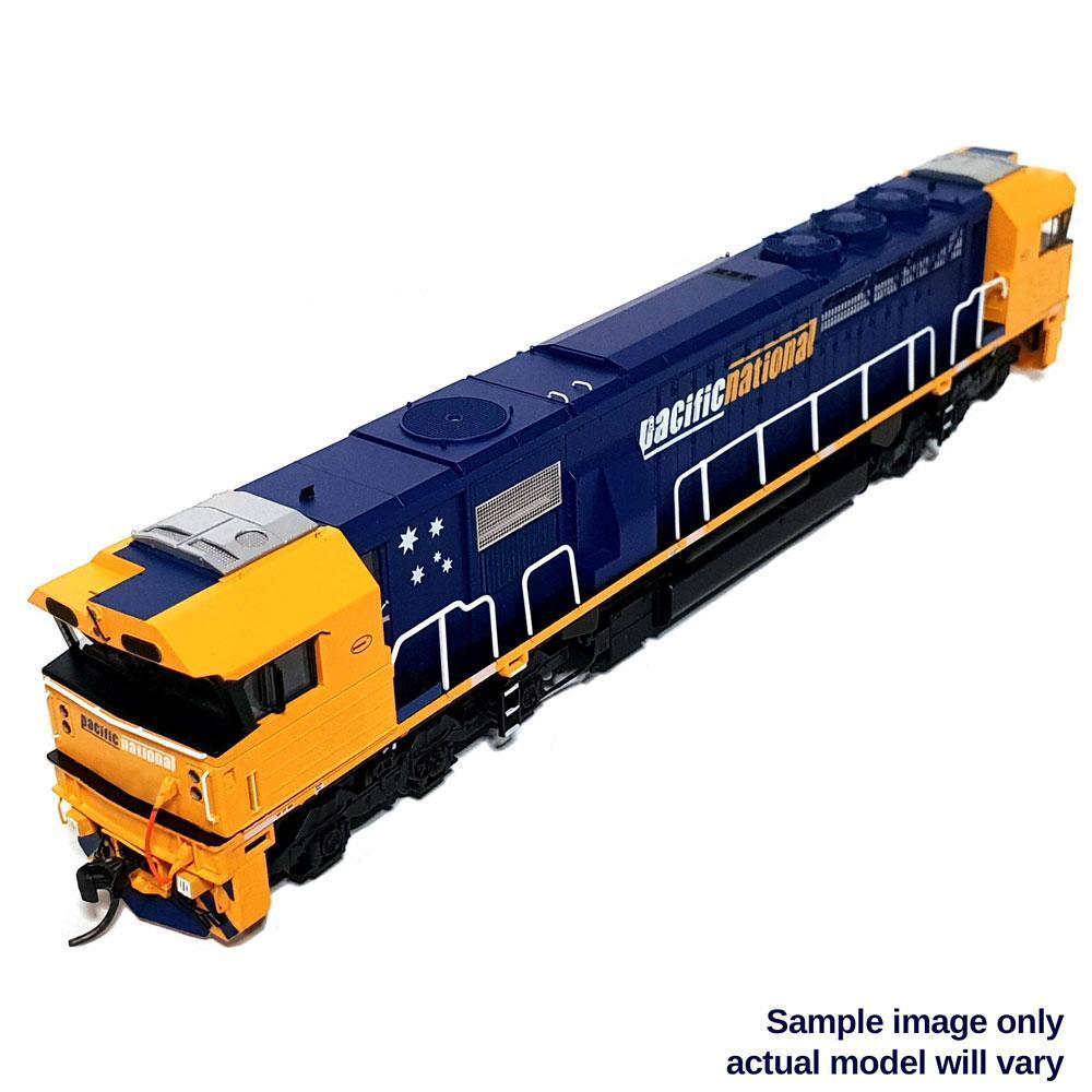 HO Pacific National 82 class locomotive 8204 with DCC sound
